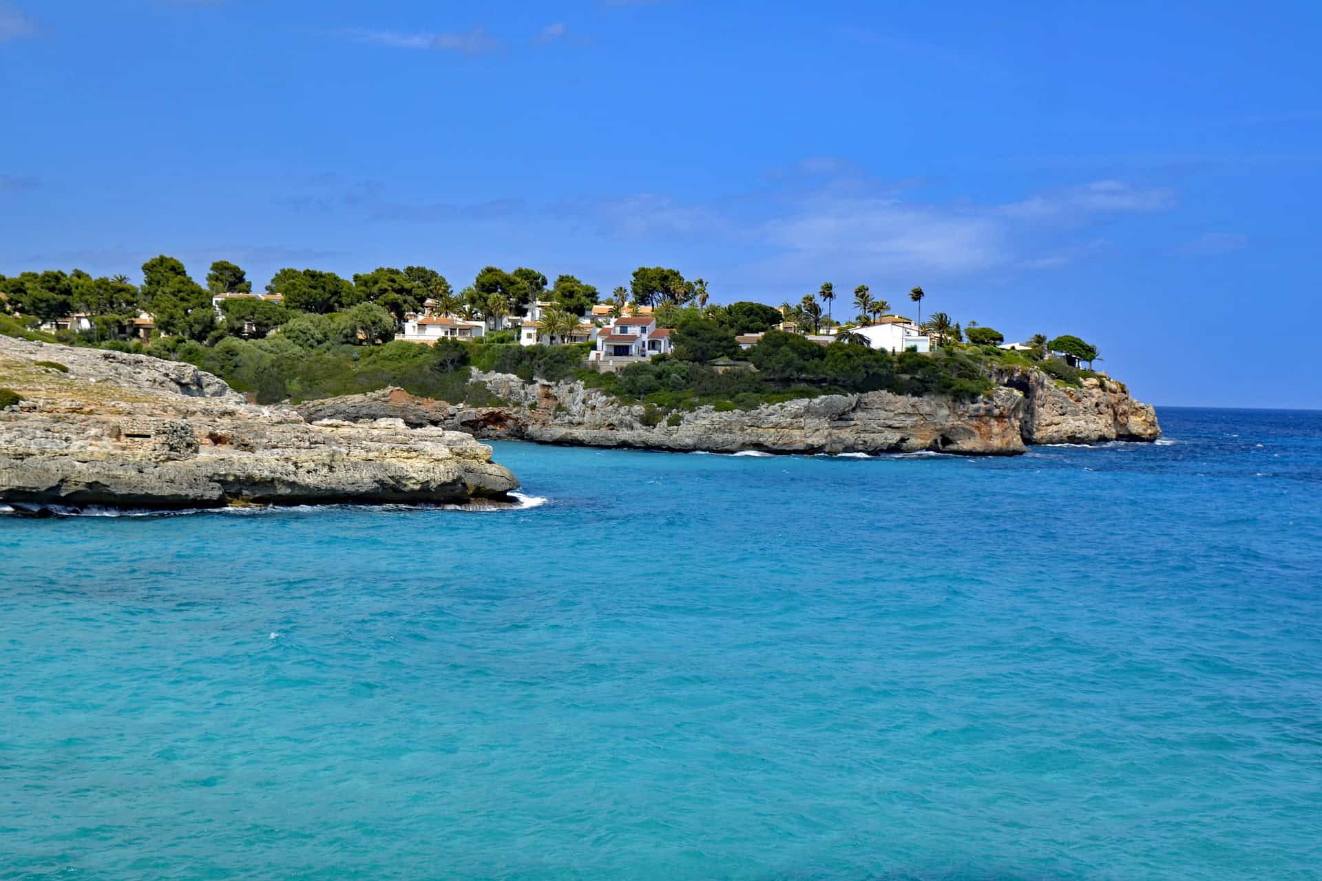 Descubre la Belleza Natural de Cala en Turqueta
